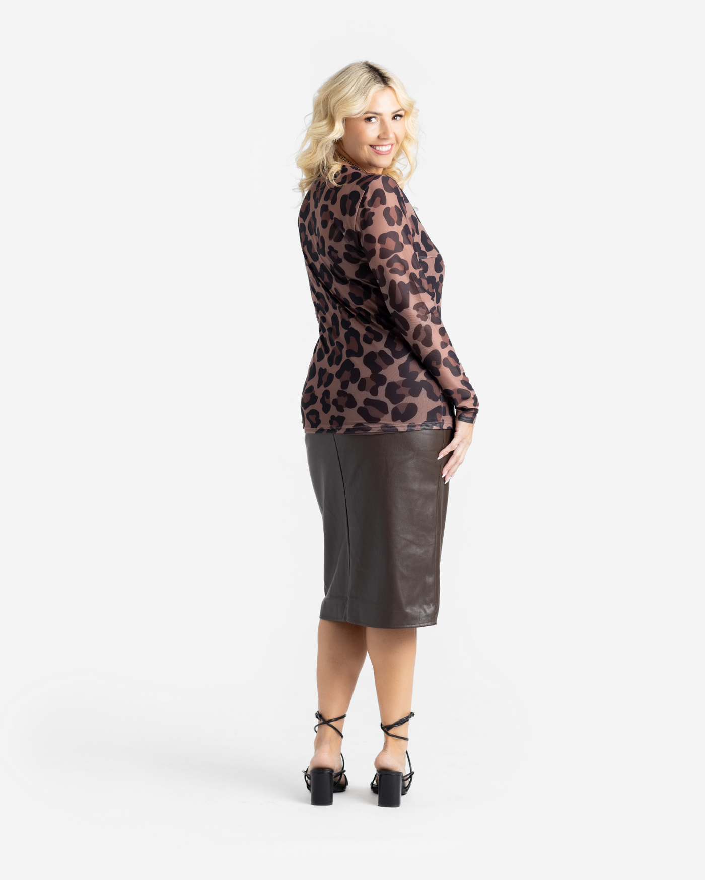 Clothing for Everybody and Every Body – lularoe