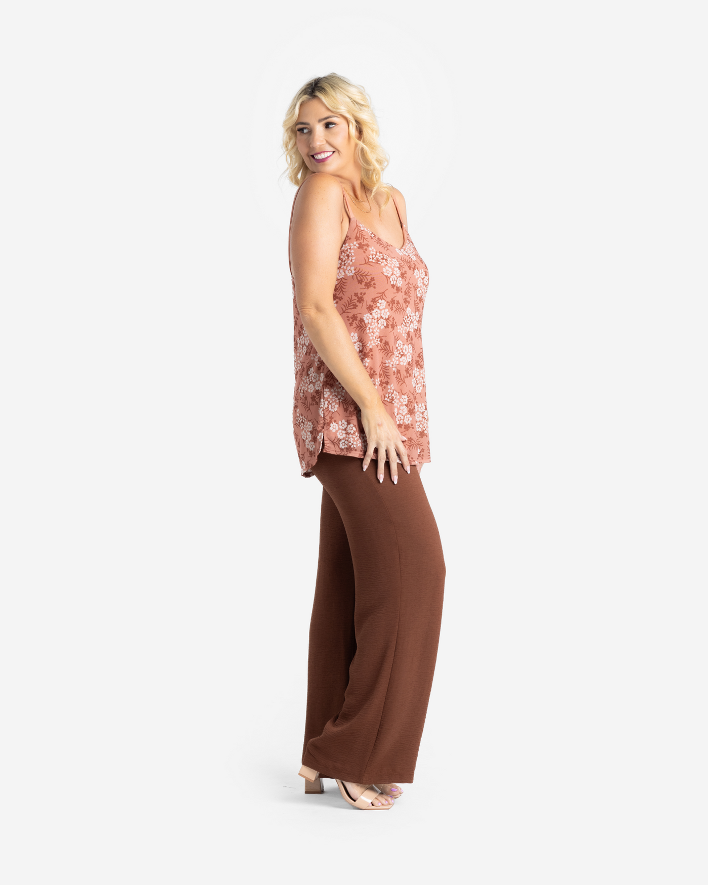 Clothing for Everybody and Every Body – lularoe
